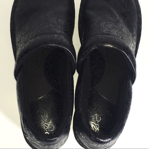 boc | Shoes | Boc Black Vegan Leather Tooled Clogs Woma | Poshmark
